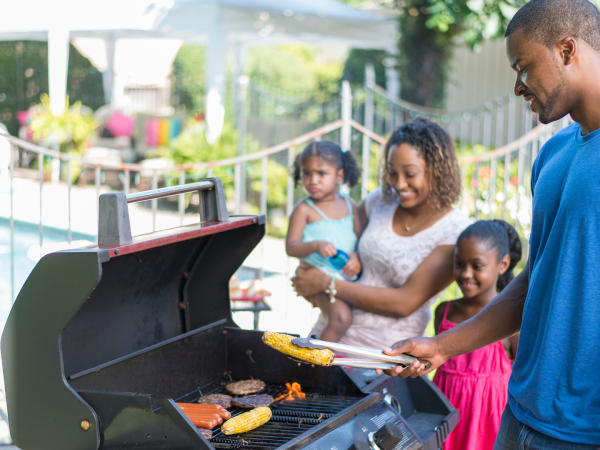 2023 trends for your all-year-round outdoor braai area | Seeff Blog